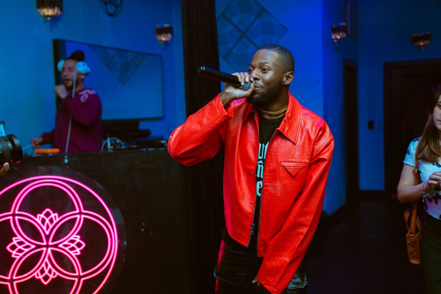 Love Runs Deep in Greylan James' Steamy Small-Town Romance Water At A ...