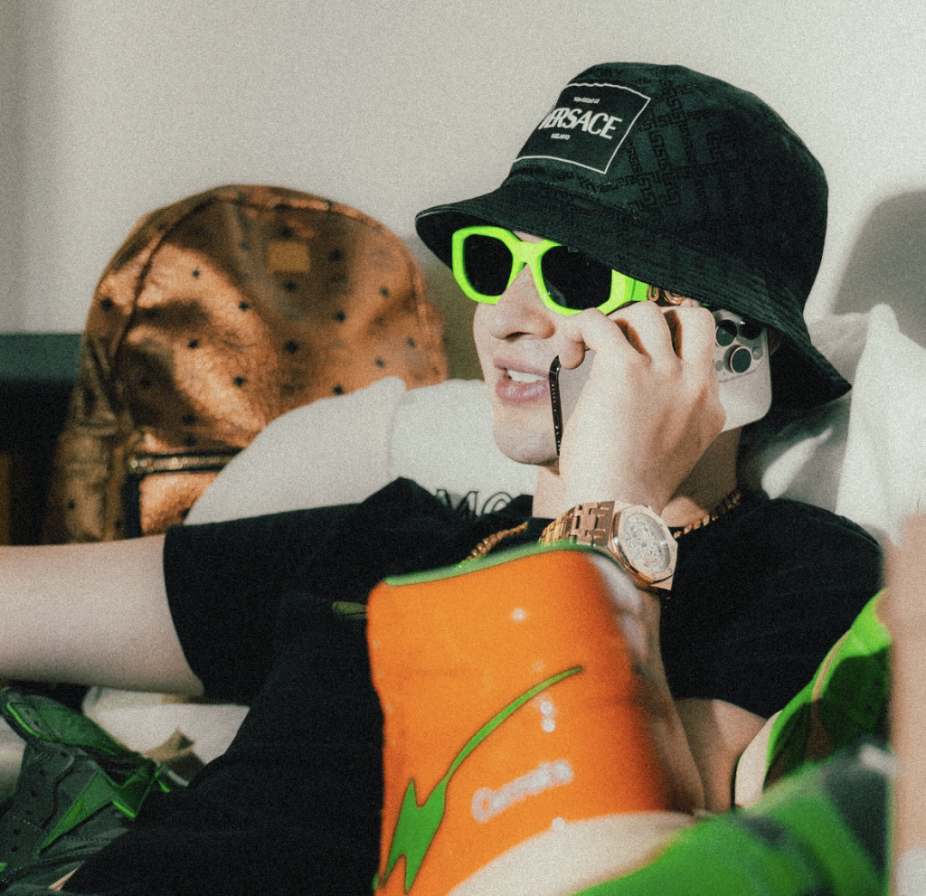 Dee Em Is An Artist You Should Take Note Of In Seattle - NoFortune